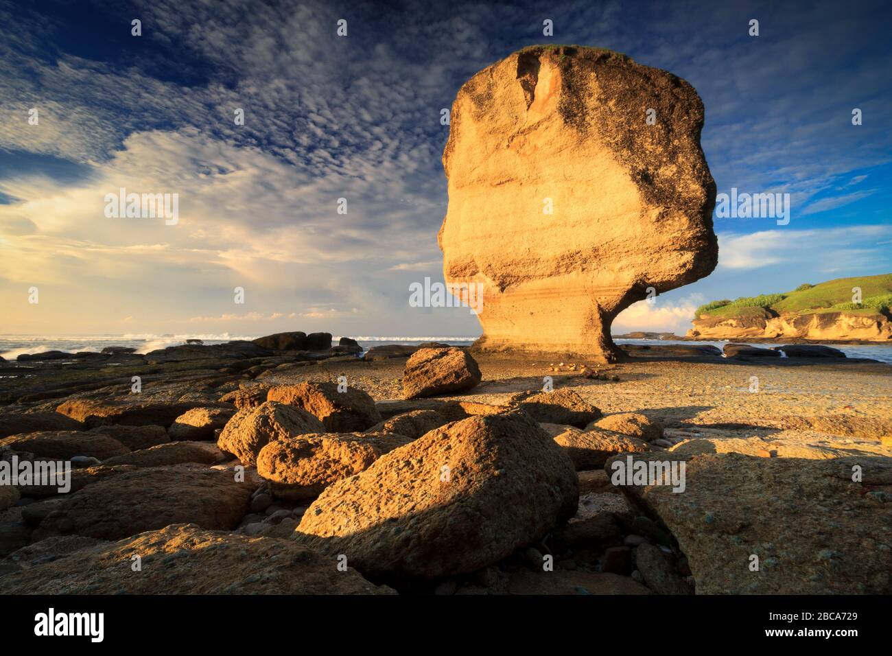 the beauty of the batu payung, a very famous location in Kuta Lombok ...