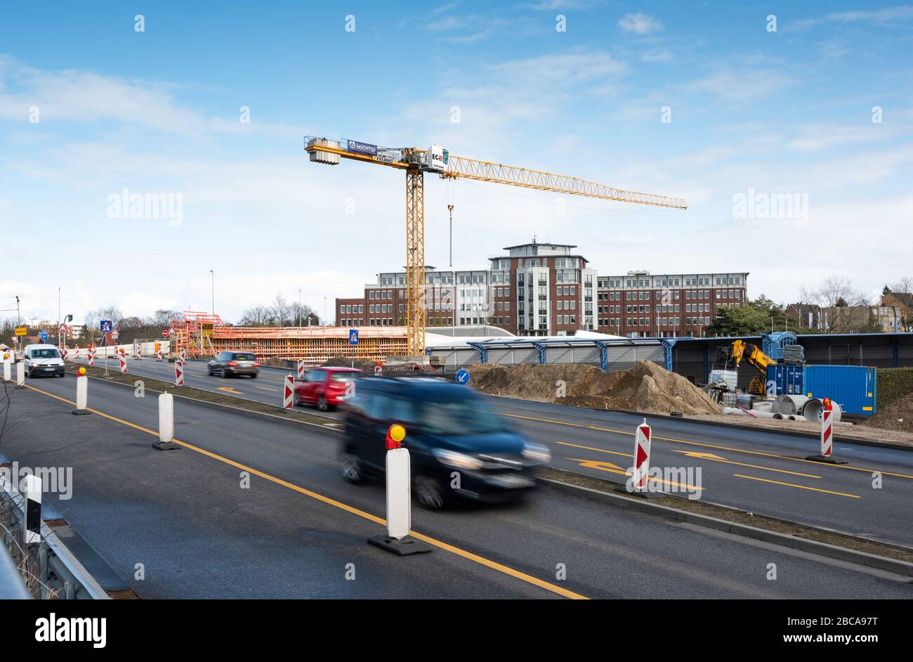 Hamburg, Germany. 03rd Apr, 2020. Cars drive south on the Autobahn 7 at ...