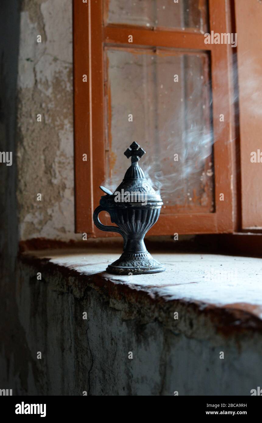 Greek incense burner hi-res stock photography and images - Alamy