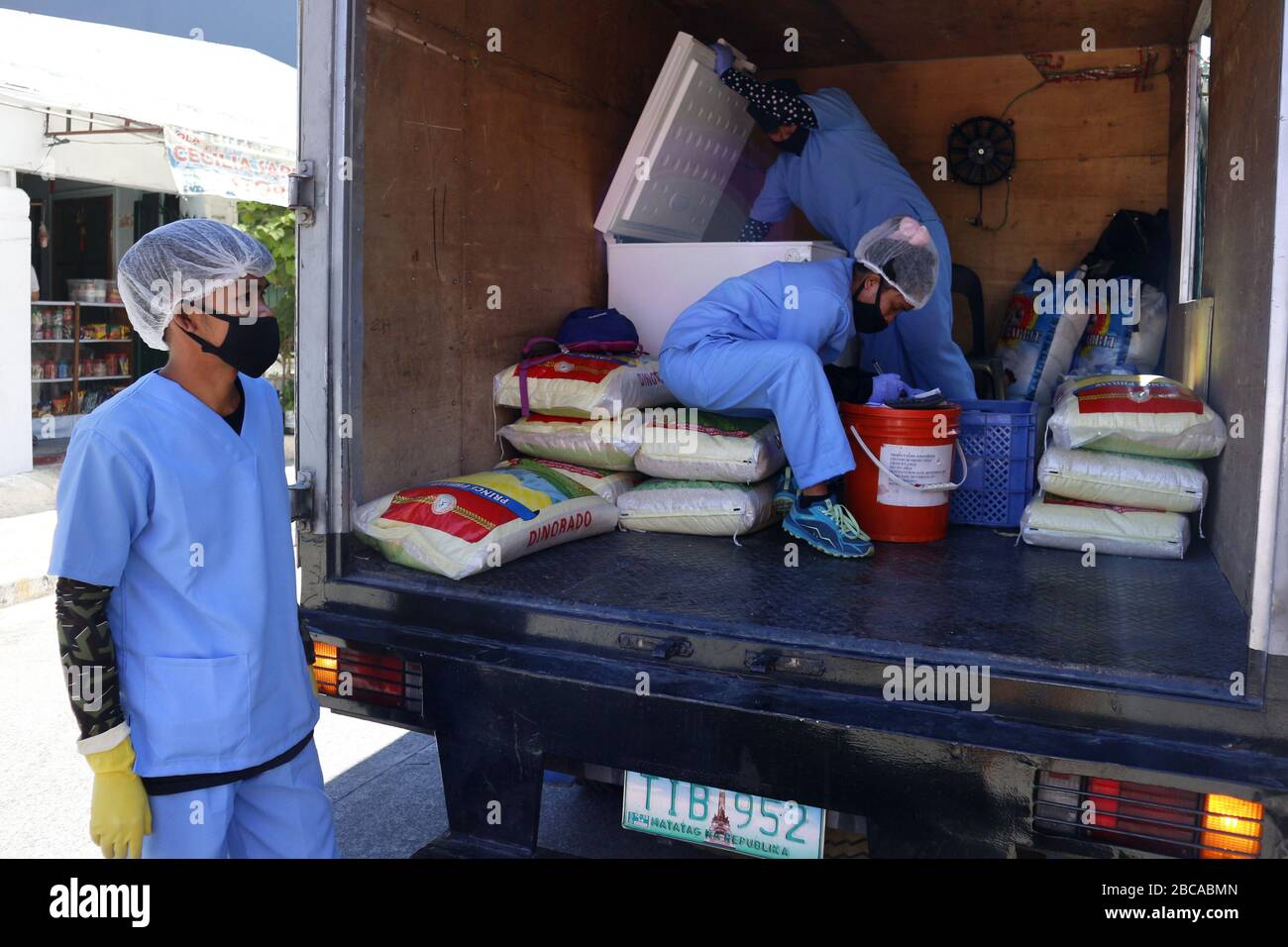 Filipino worker house hi-res stock photography and images - Alamy