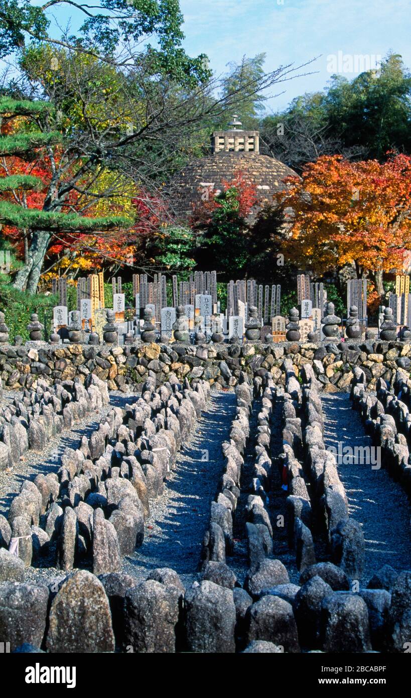 Buddhist cemetery at Adashino Nenbutsu-ji Temple. Kyoto, Japan Stock ...
