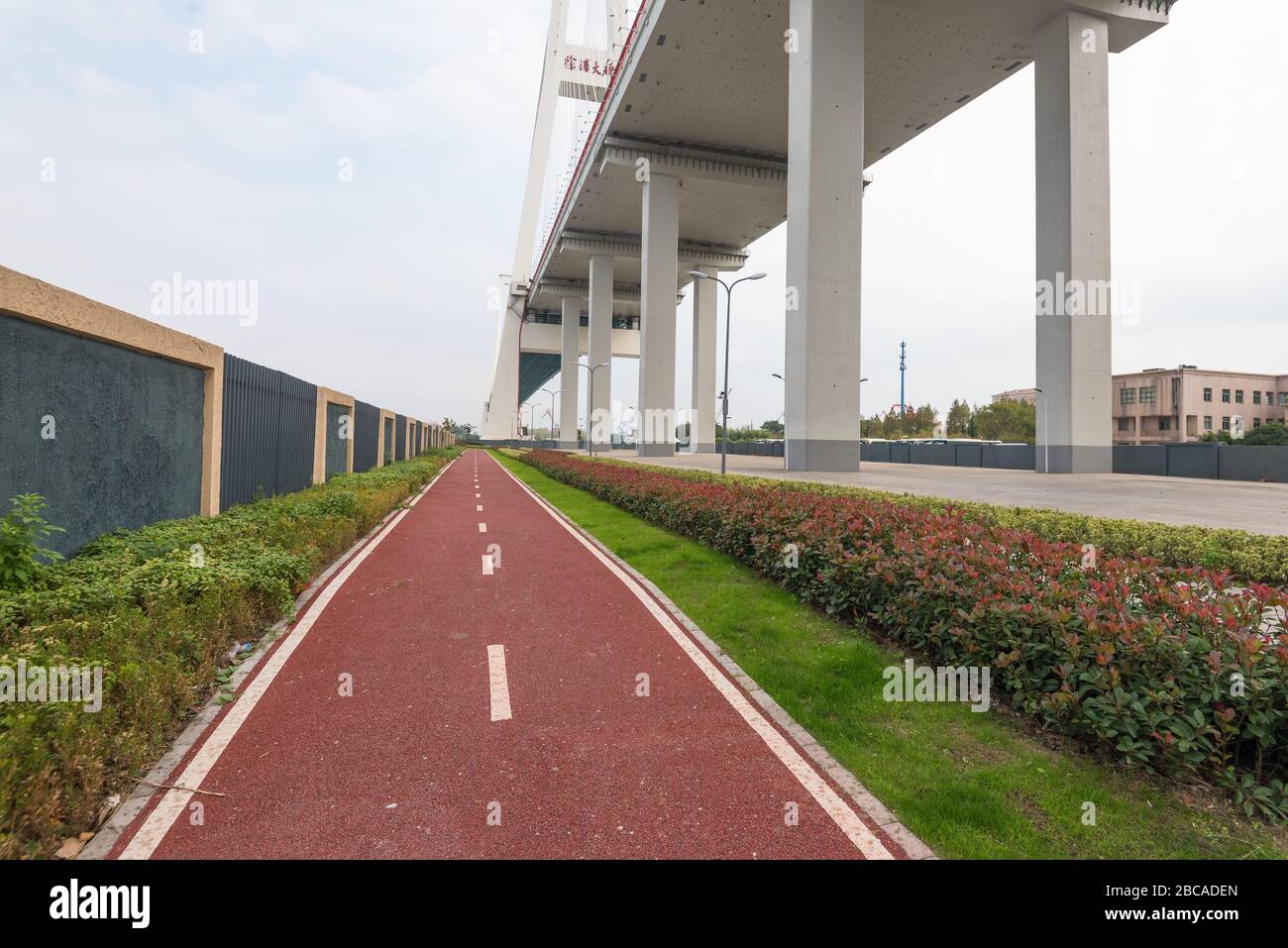 Under the pier at concrete ground Stock Photo - Alamy