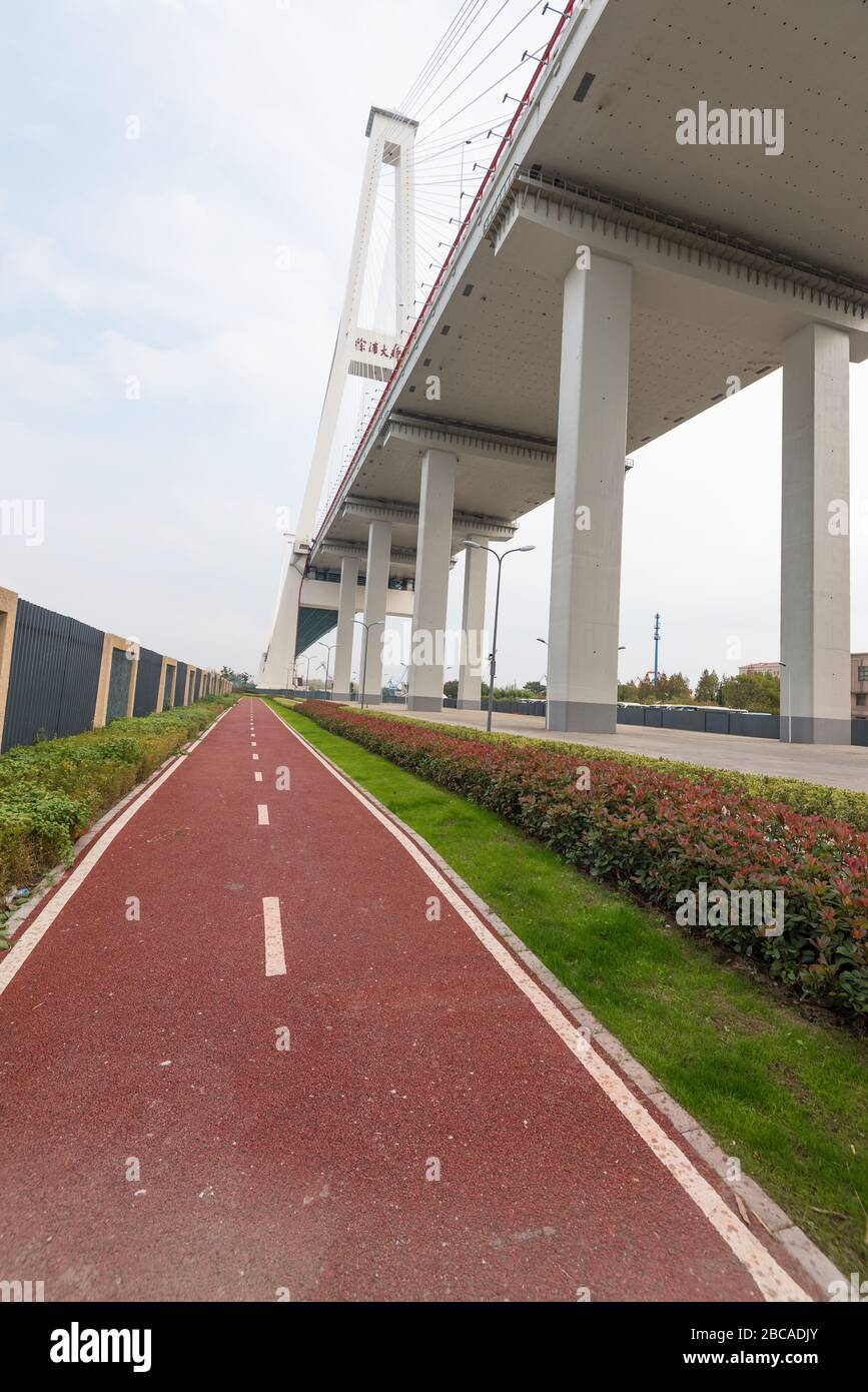 Under the pier at concrete ground Stock Photo - Alamy