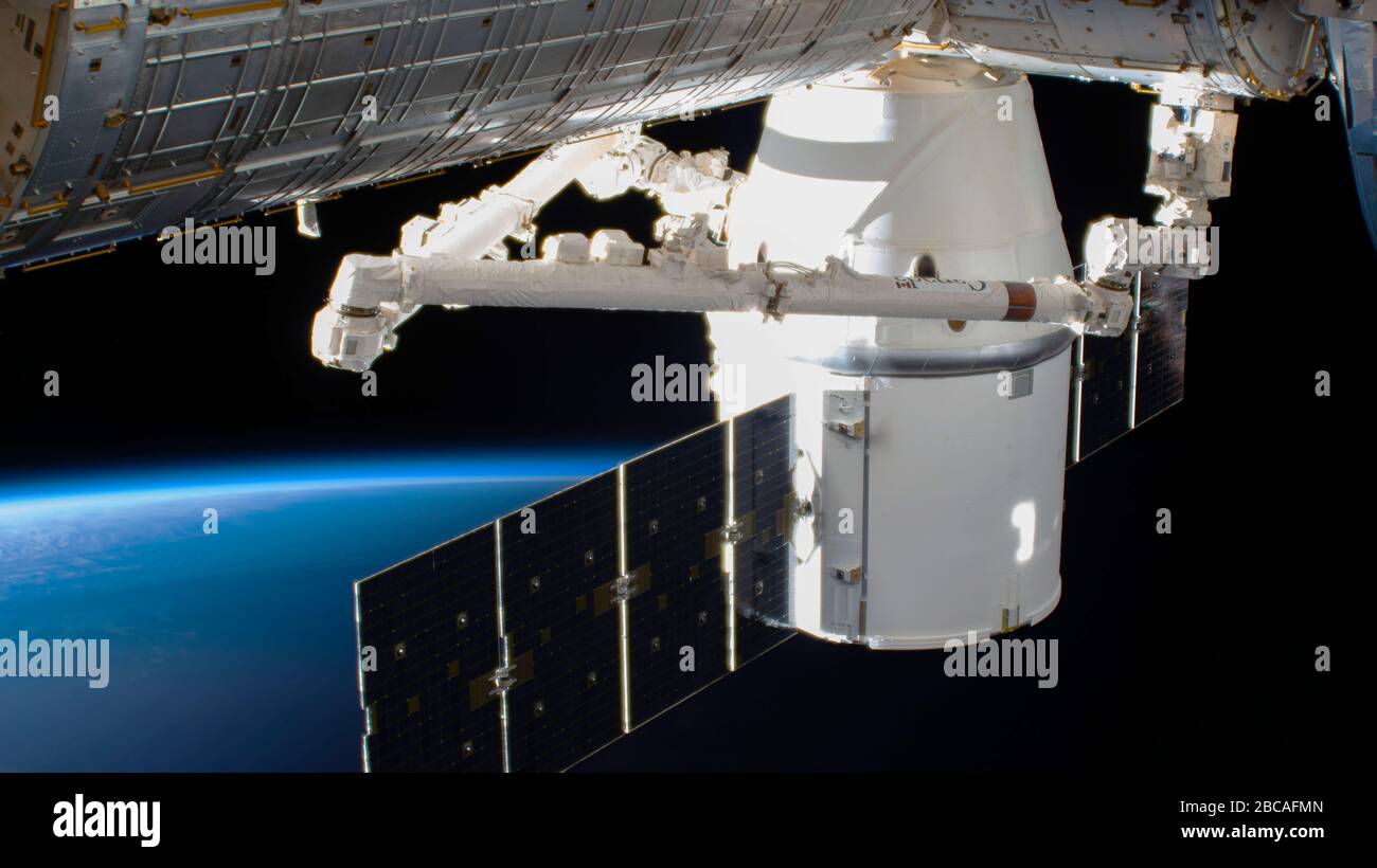 ISS - 09 Mar 2020 - The SpaceX Dragon resupply ship is pictured ...