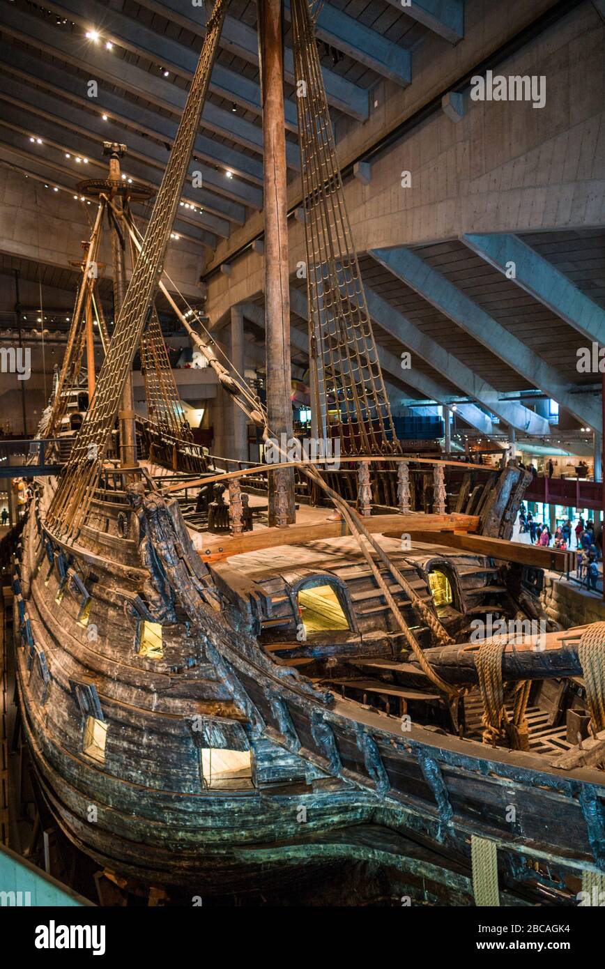 17th century shipwreck ship hi-res stock photography and images - Alamy