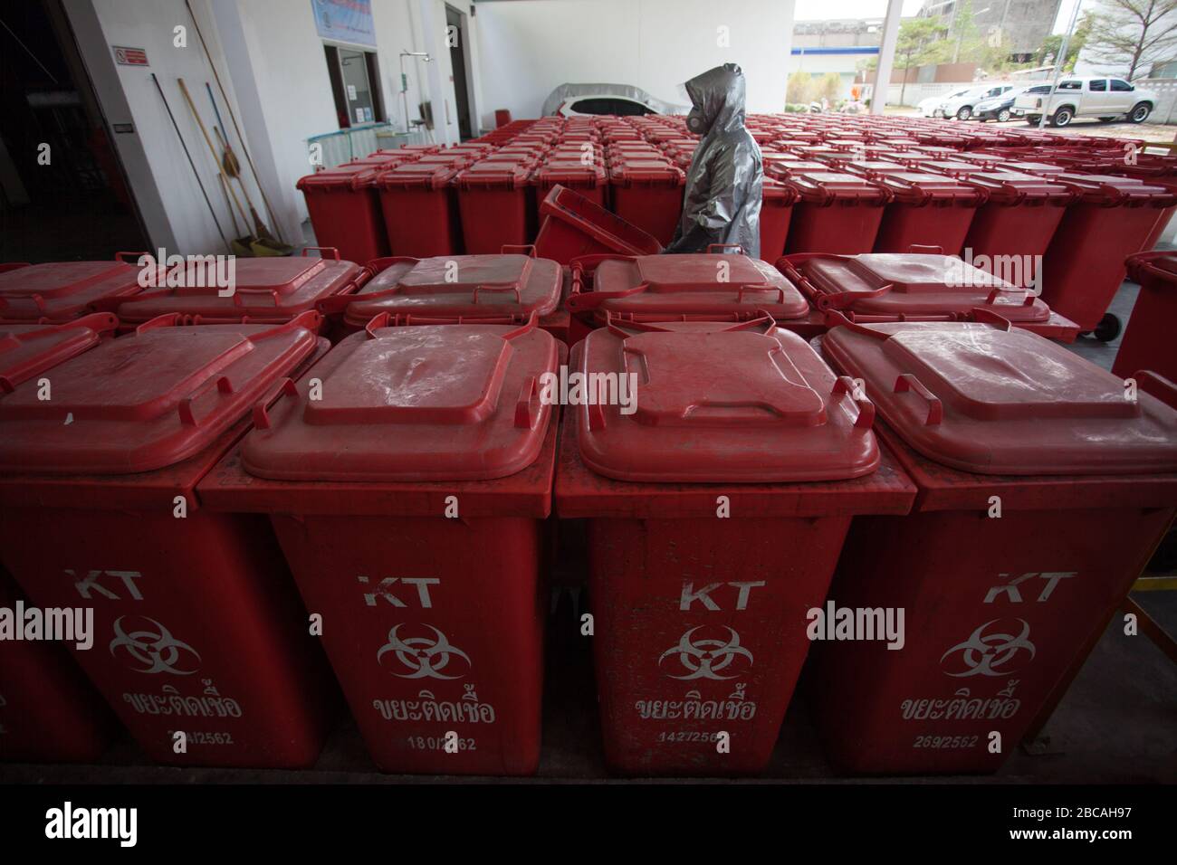 Infectious waste hi-res stock photography and images - Alamy
