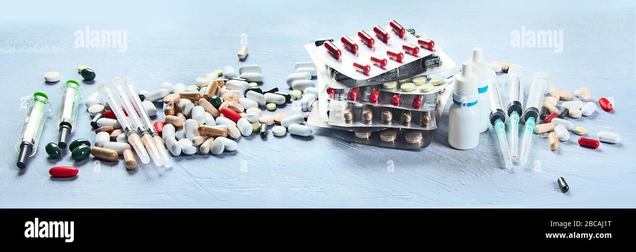 Heap of various Pharmaceutical medicine pills, tablets and capsules ...