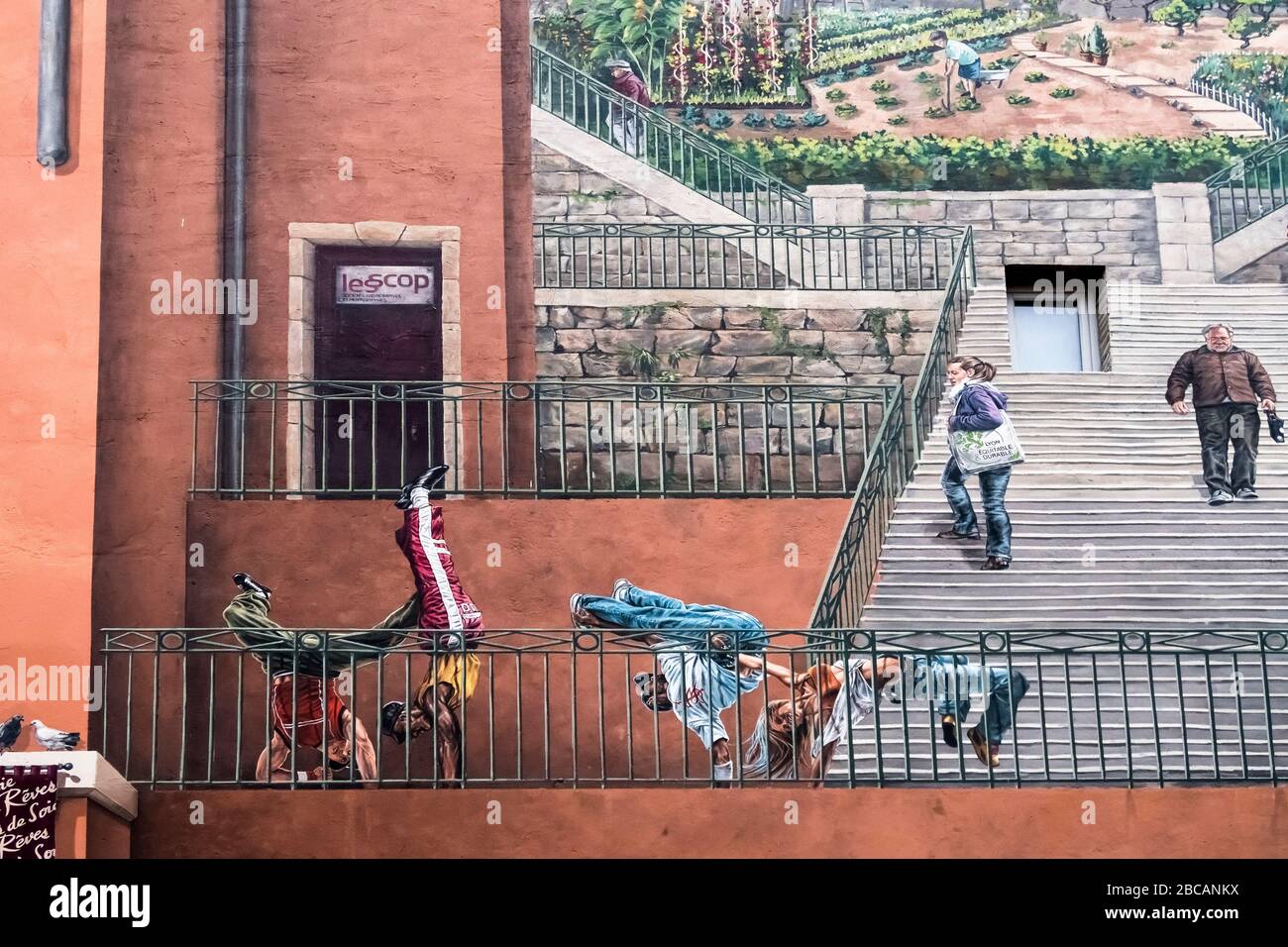 Le Mur des Canuts in the Croix-Rousse district in Lyon, created for the ...