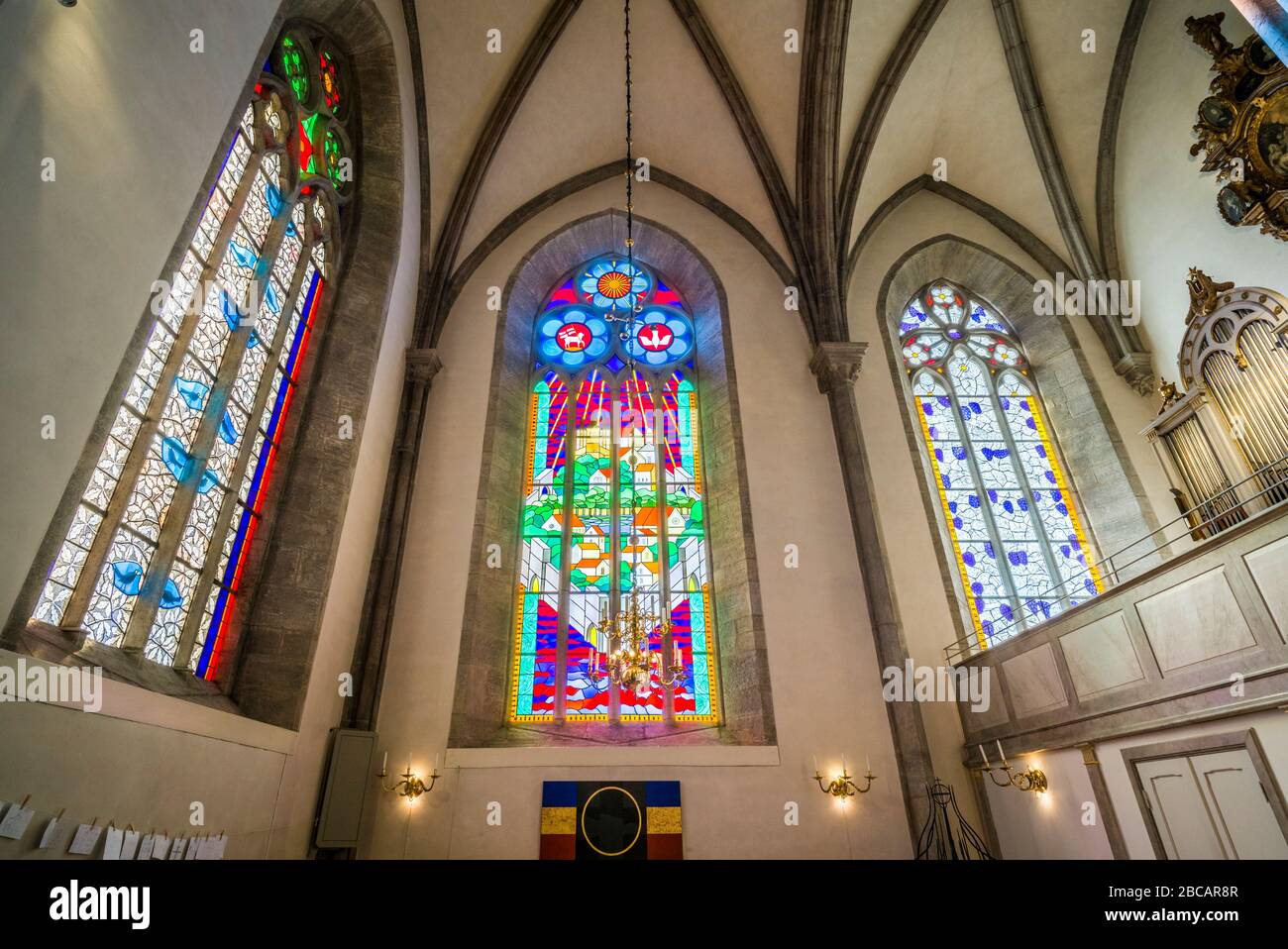 Dynamic stained glass window hi-res stock photography and images - Alamy