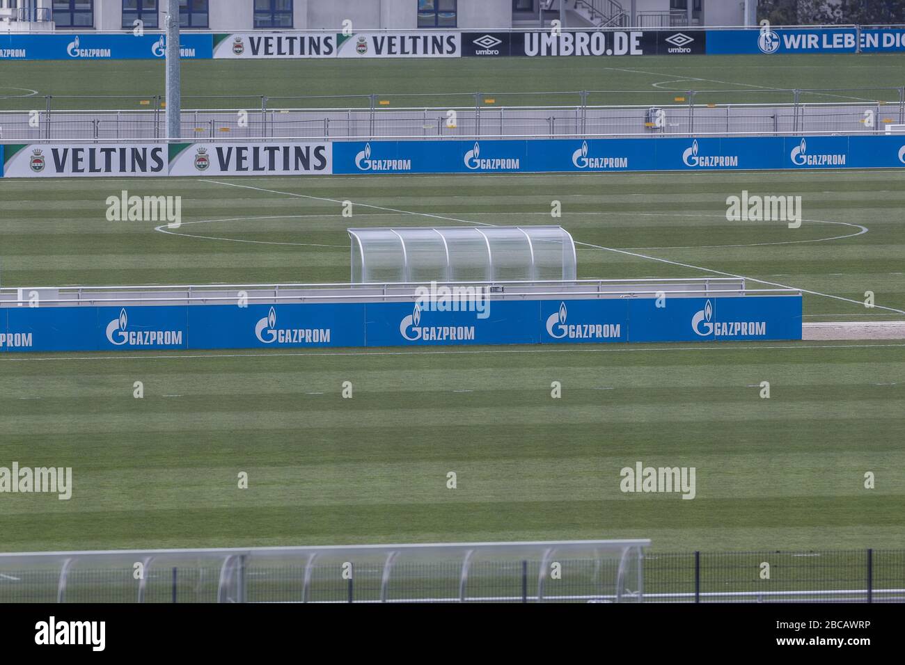 Stadium sponsor boards hi-res stock photography and images - Alamy
