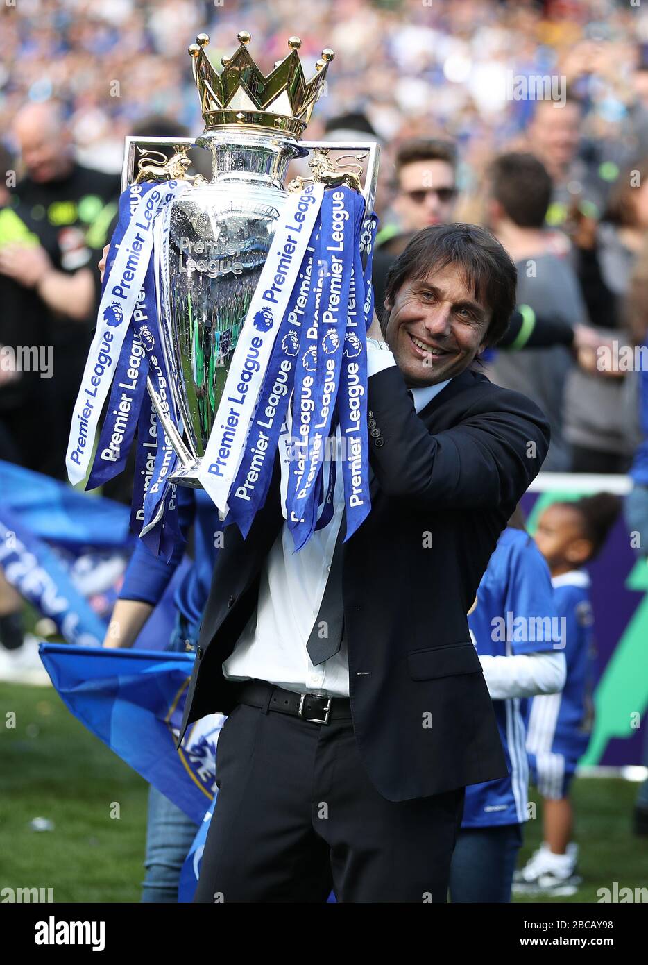 Conte chelsea trophy hi-res stock photography and images - Alamy