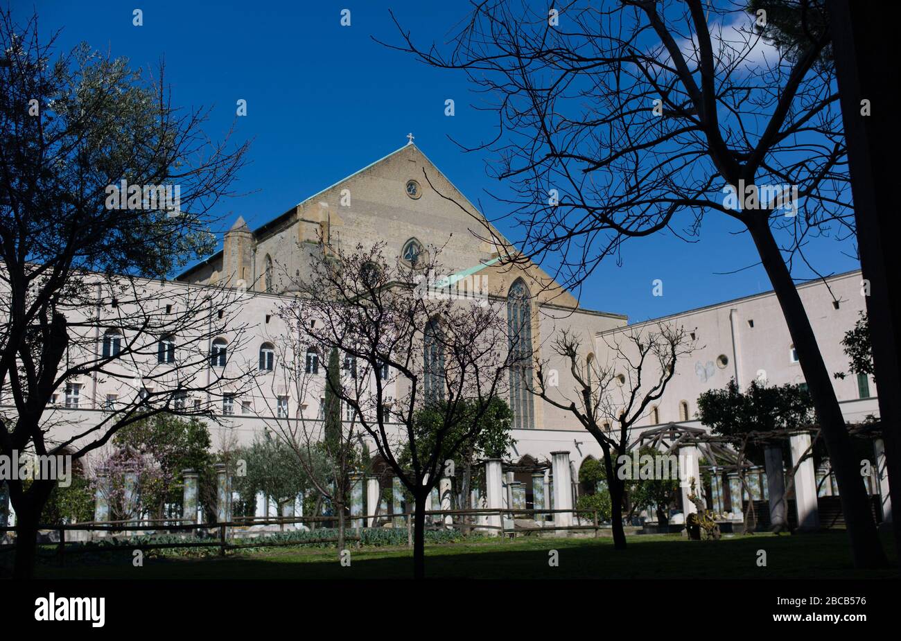 Cloister of St. Chiara church and monastery, Naples, Italy Stock Photo ...