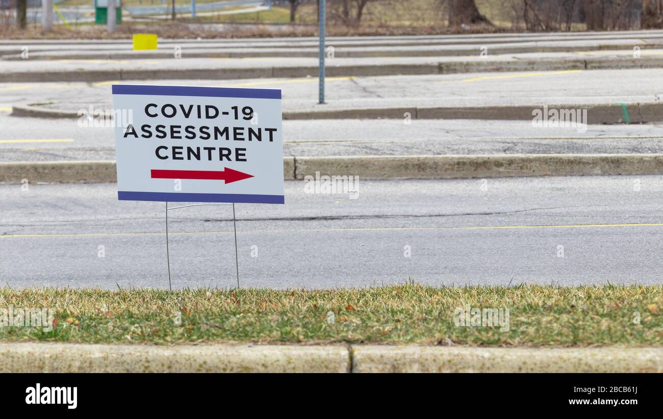 Covid 19 testing sign hi-res stock photography and images - Alamy