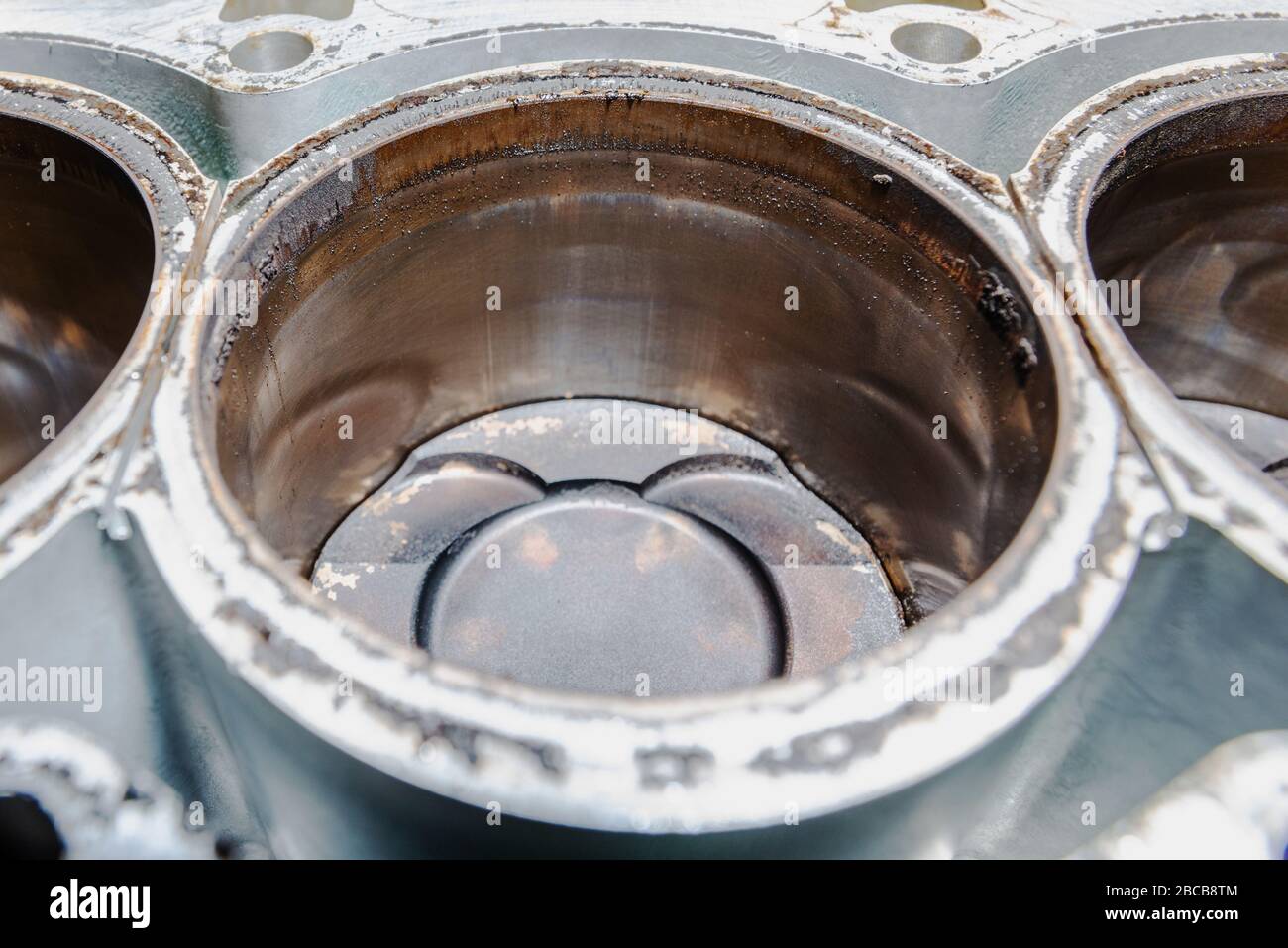 6 cylinder diesel hi-res stock photography and images - Alamy