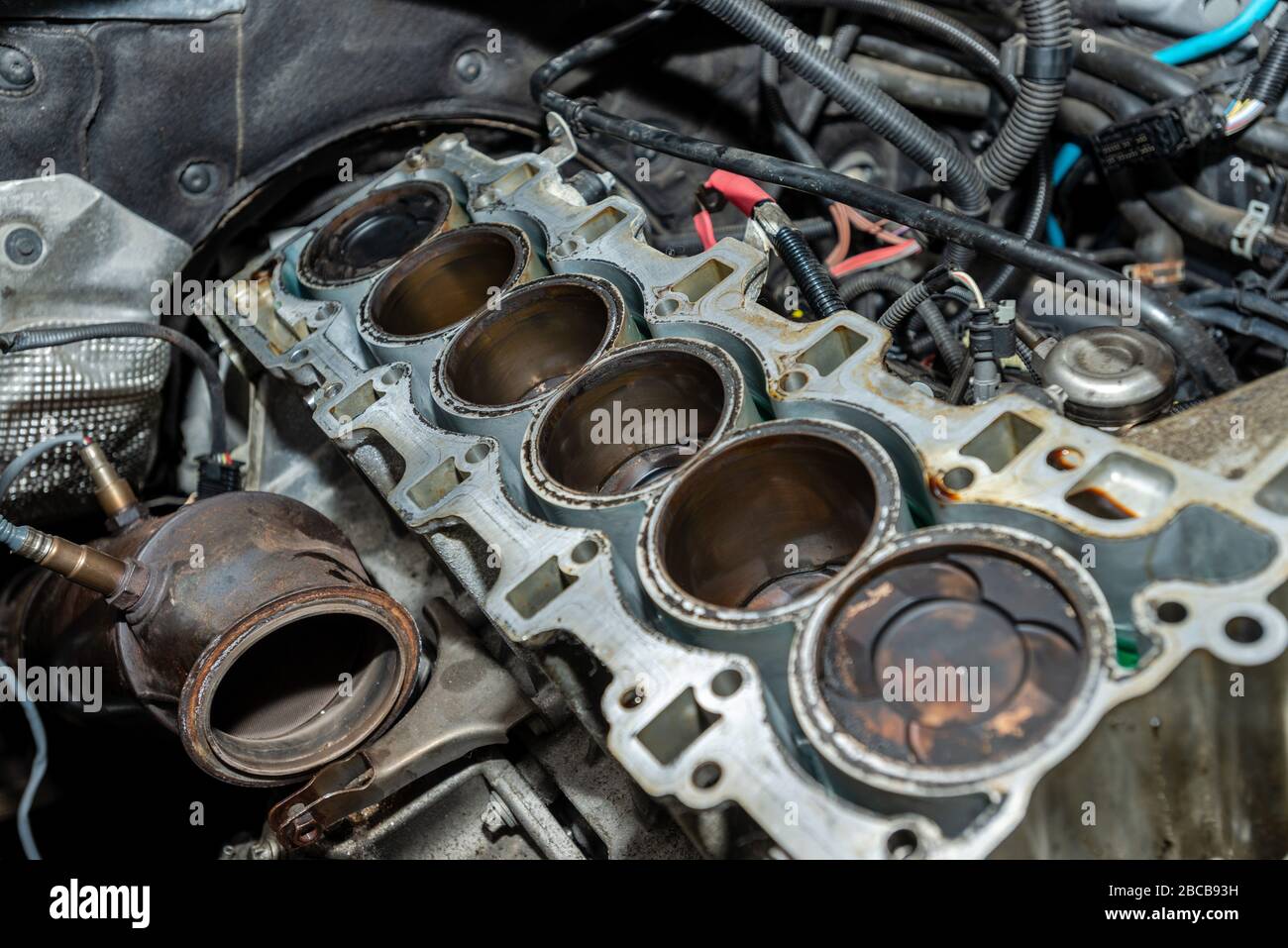 6 cylinder diesel hi-res stock photography and images - Alamy