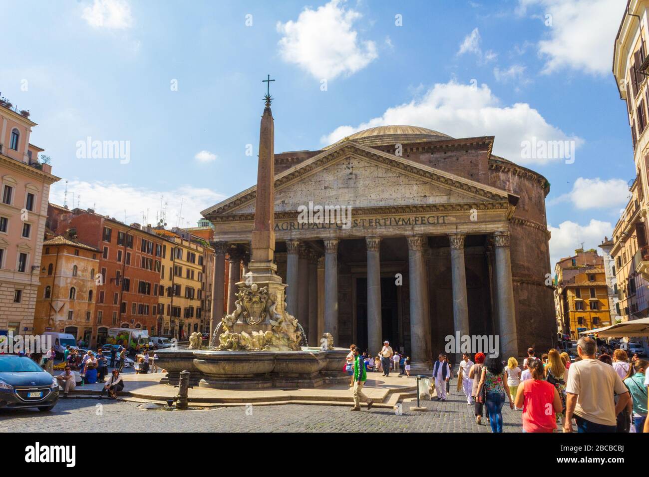 The Piazza della Rotonda-city square in Rome, Italy,the Pantheon ...