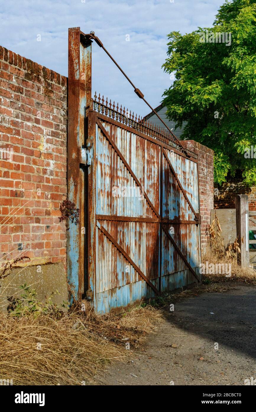 Large rusty gate in Reepham old market town in Norfolk Stock Photo - Alamy