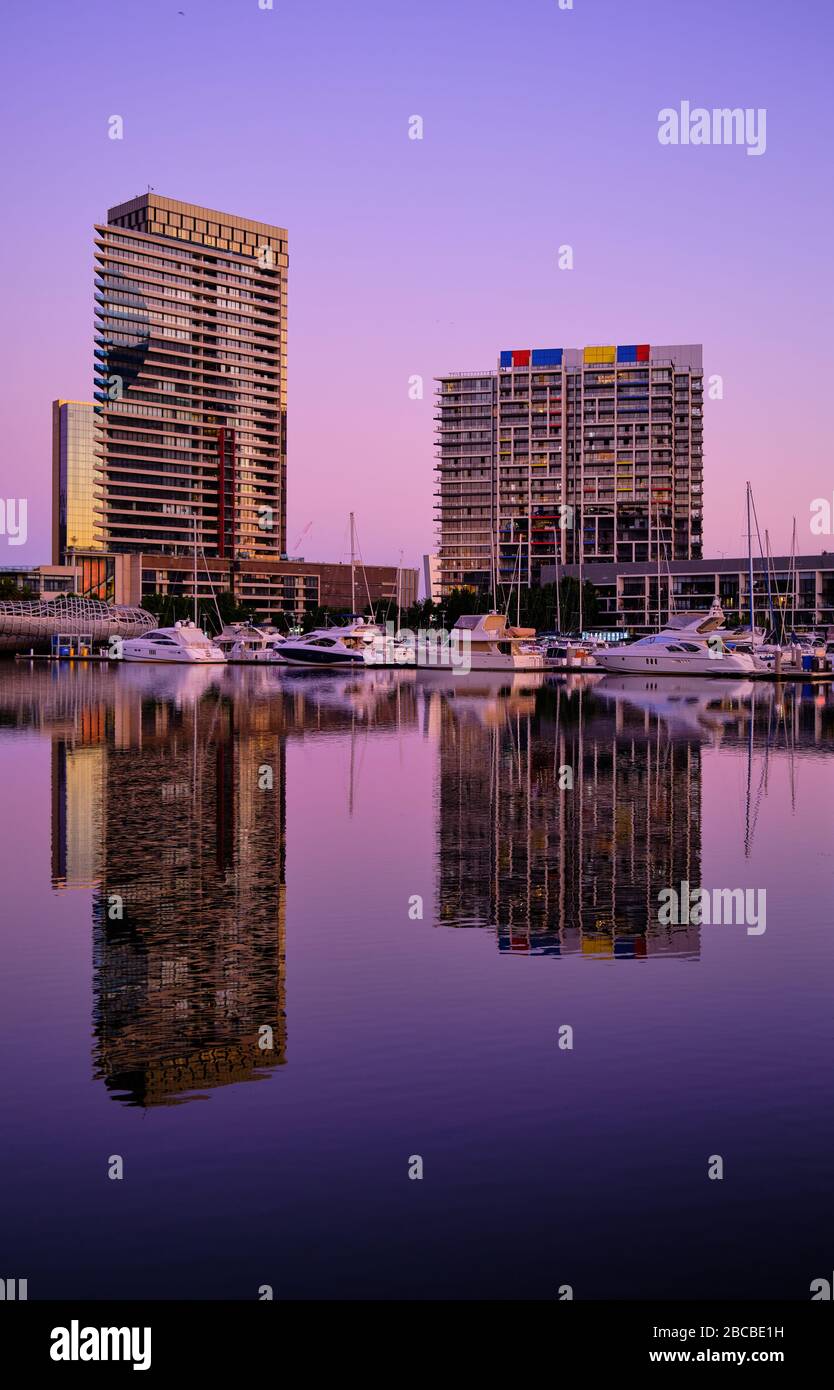 Docklands waterfront hi-res stock photography and images - Alamy