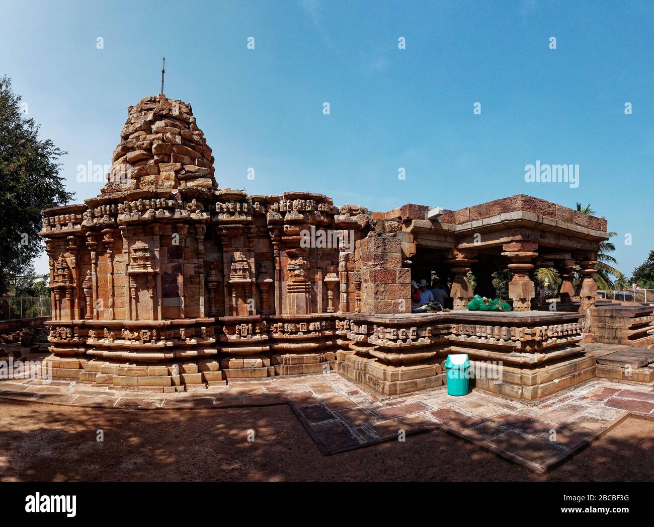 Ancient Banashankari temple Stock Photo - Alamy