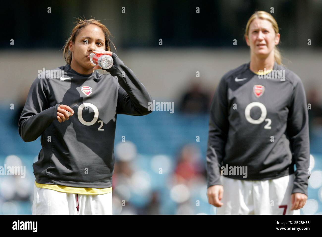 Alex Scott of Arsenal (L Stock Photo - Alamy