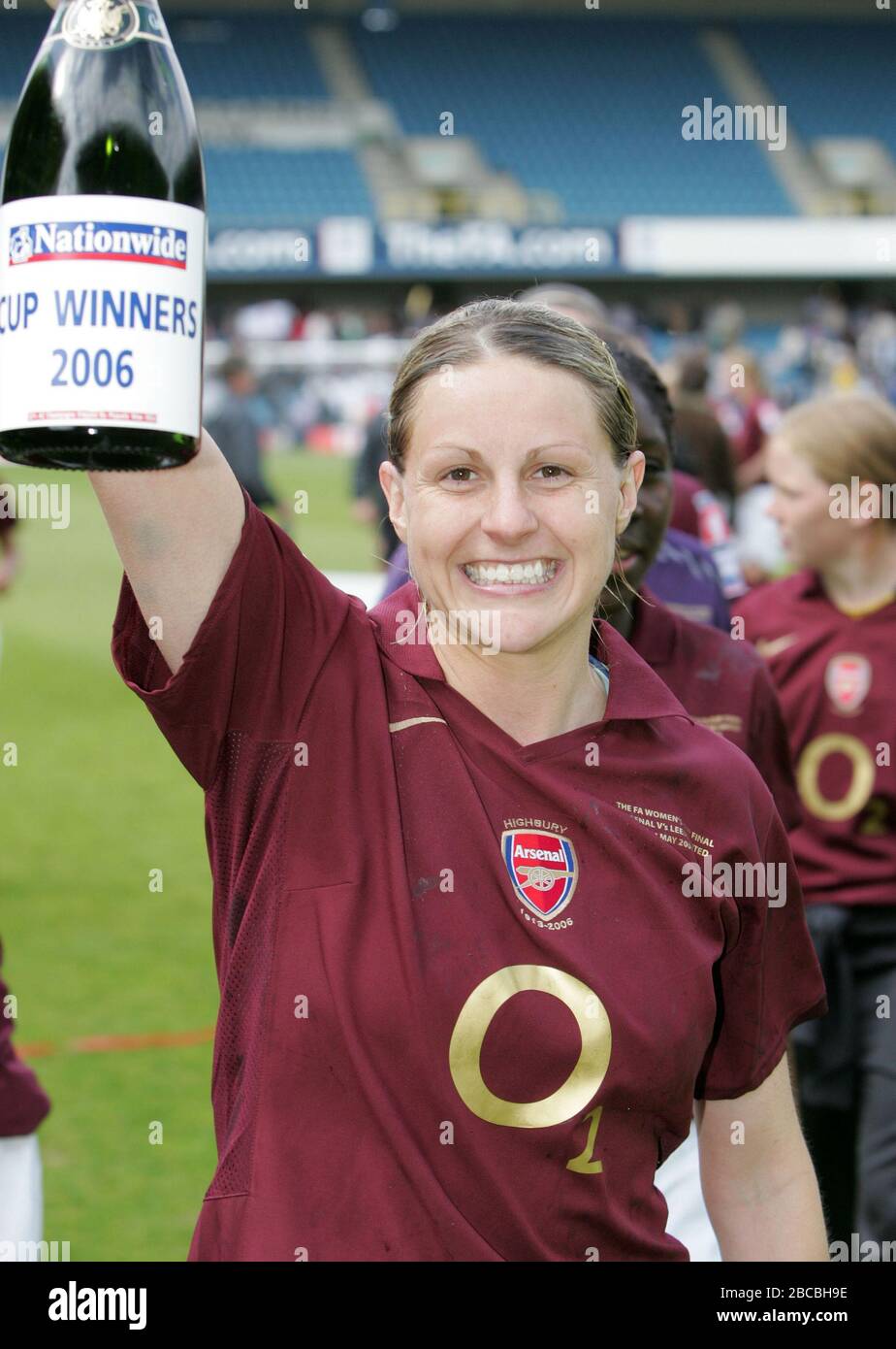 Kelly smith footballer hi-res stock photography and images - Alamy
