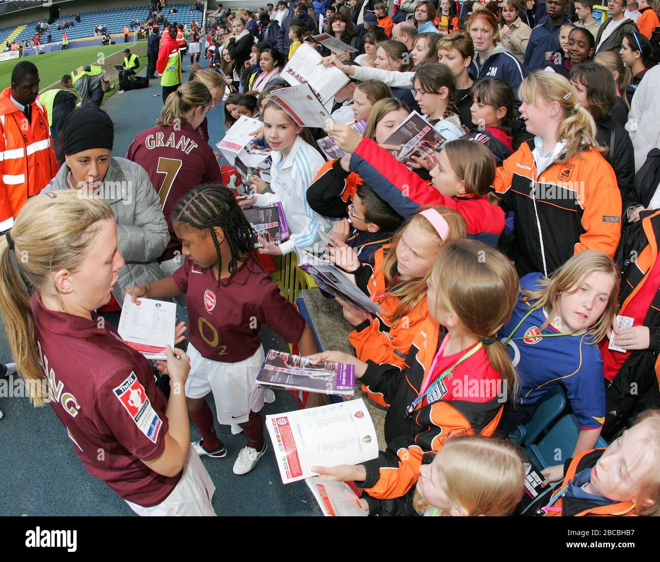 Post-match autograph signing with the fans Stock Photo - Alamy