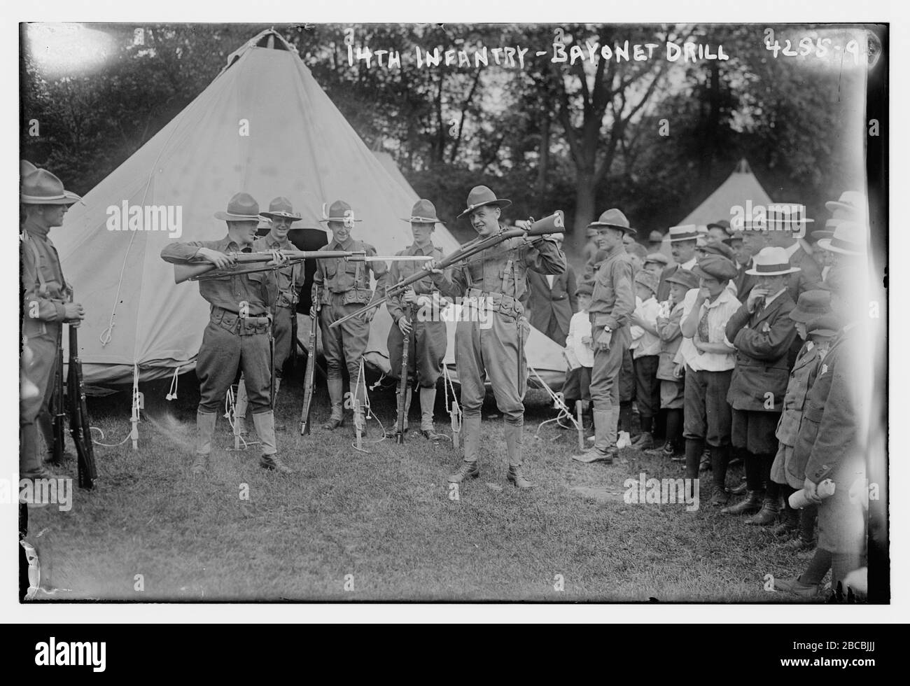 14th infantry hi-res stock photography and images - Alamy