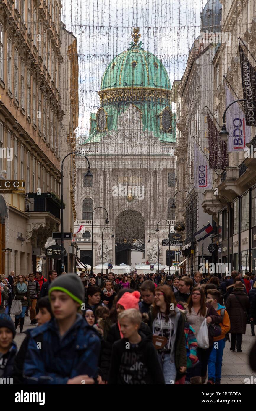 Crowd in front of St. Peters Catholic Church in Vienna, Austria Stock ...