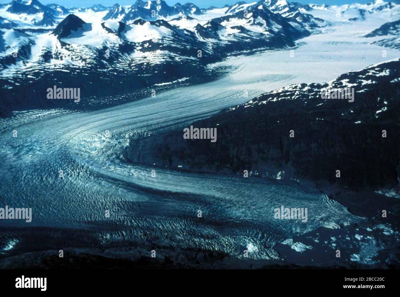 Lateral and medial moraines hi-res stock photography and images - Alamy