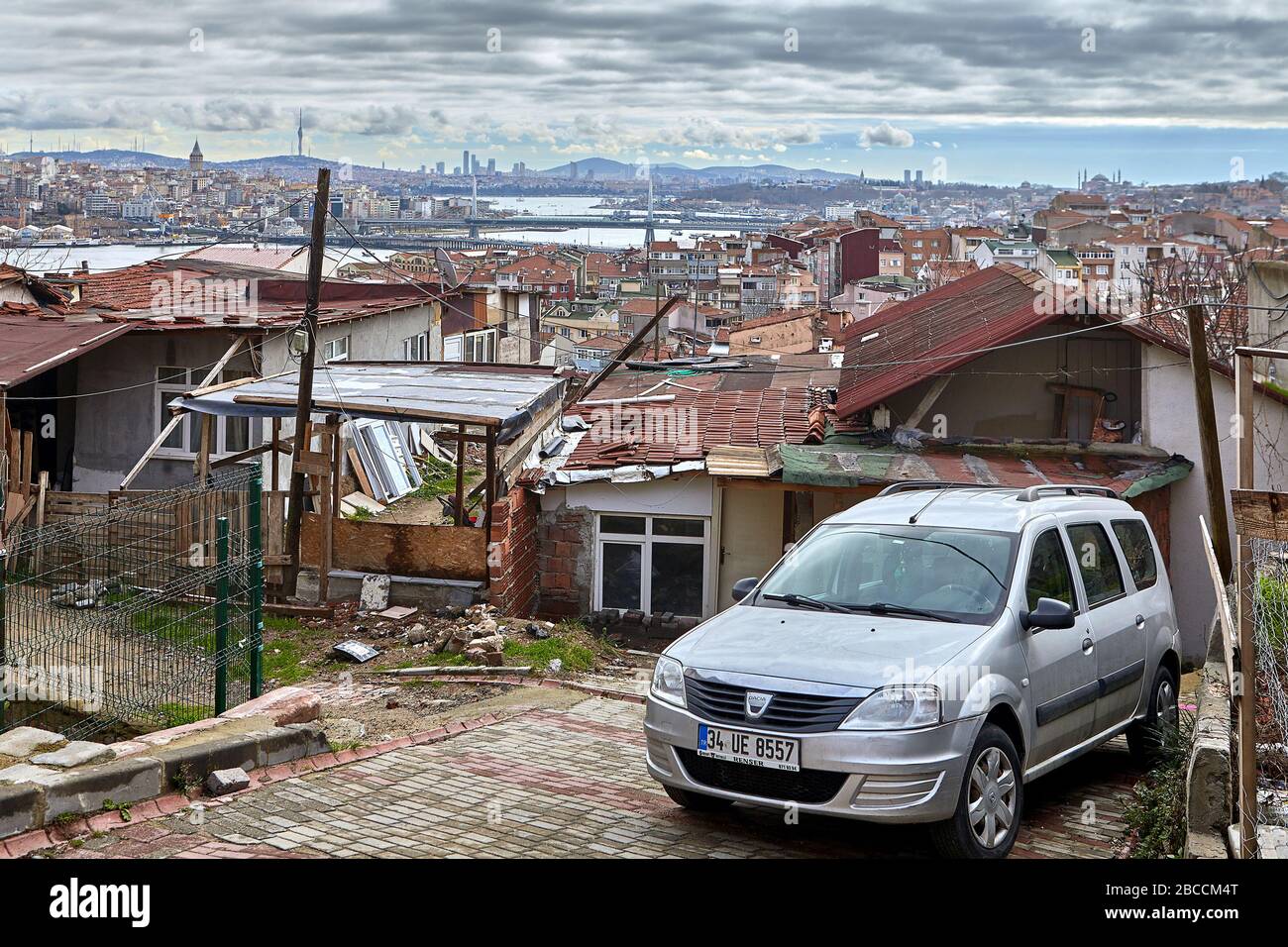 Yard istanbul residential hi-res stock photography and images - Alamy