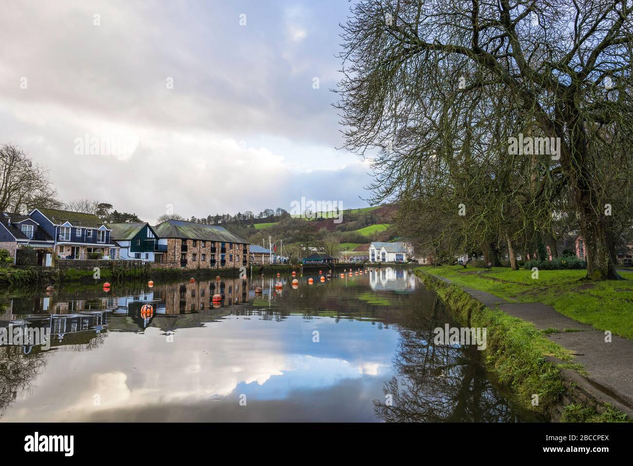 Totnes devon environment hi-res stock photography and images - Alamy
