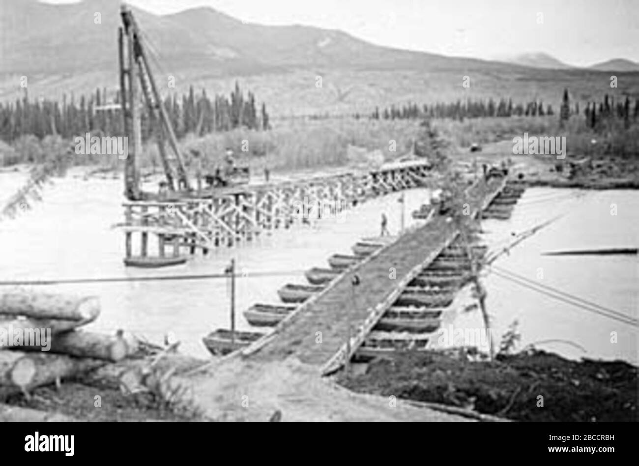 Timber pile bridge hi-res stock photography and images - Alamy
