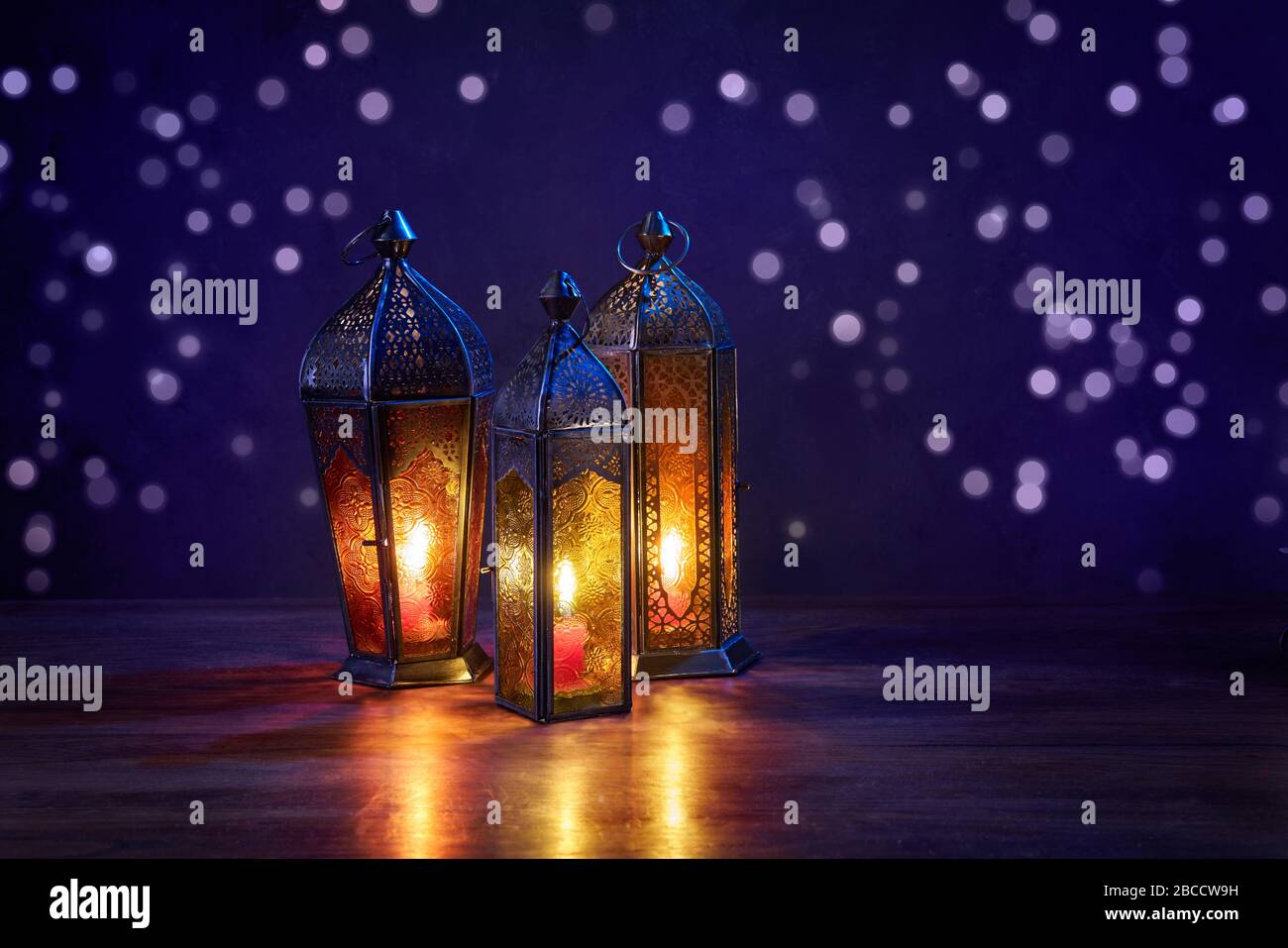 Ramadan lanterns on dark blue background. Greeting Cards for Muslim ...