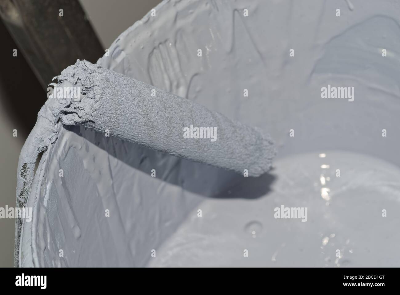 Grey paint bucket hi-res stock photography and images - Alamy