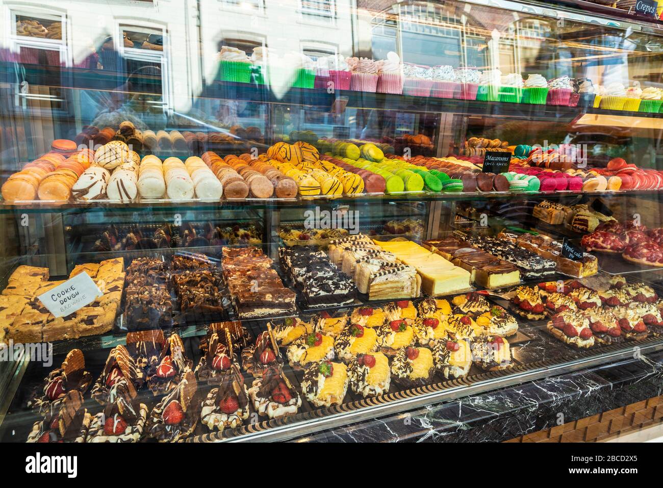 Apple cake amsterdam hi-res stock photography and images - Alamy