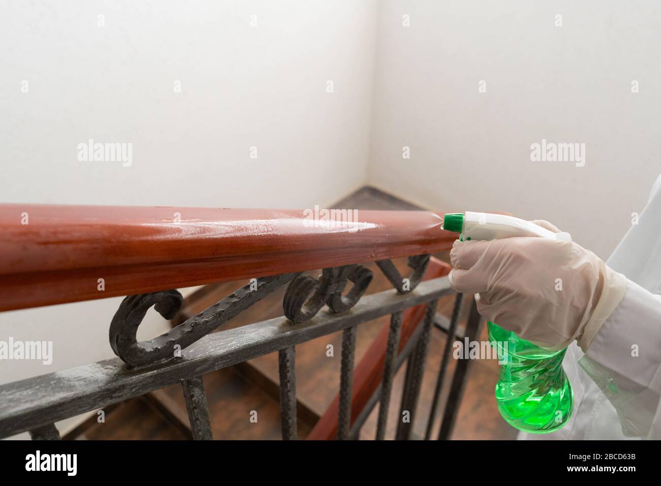 Wet railing hi-res stock photography and images - Alamy