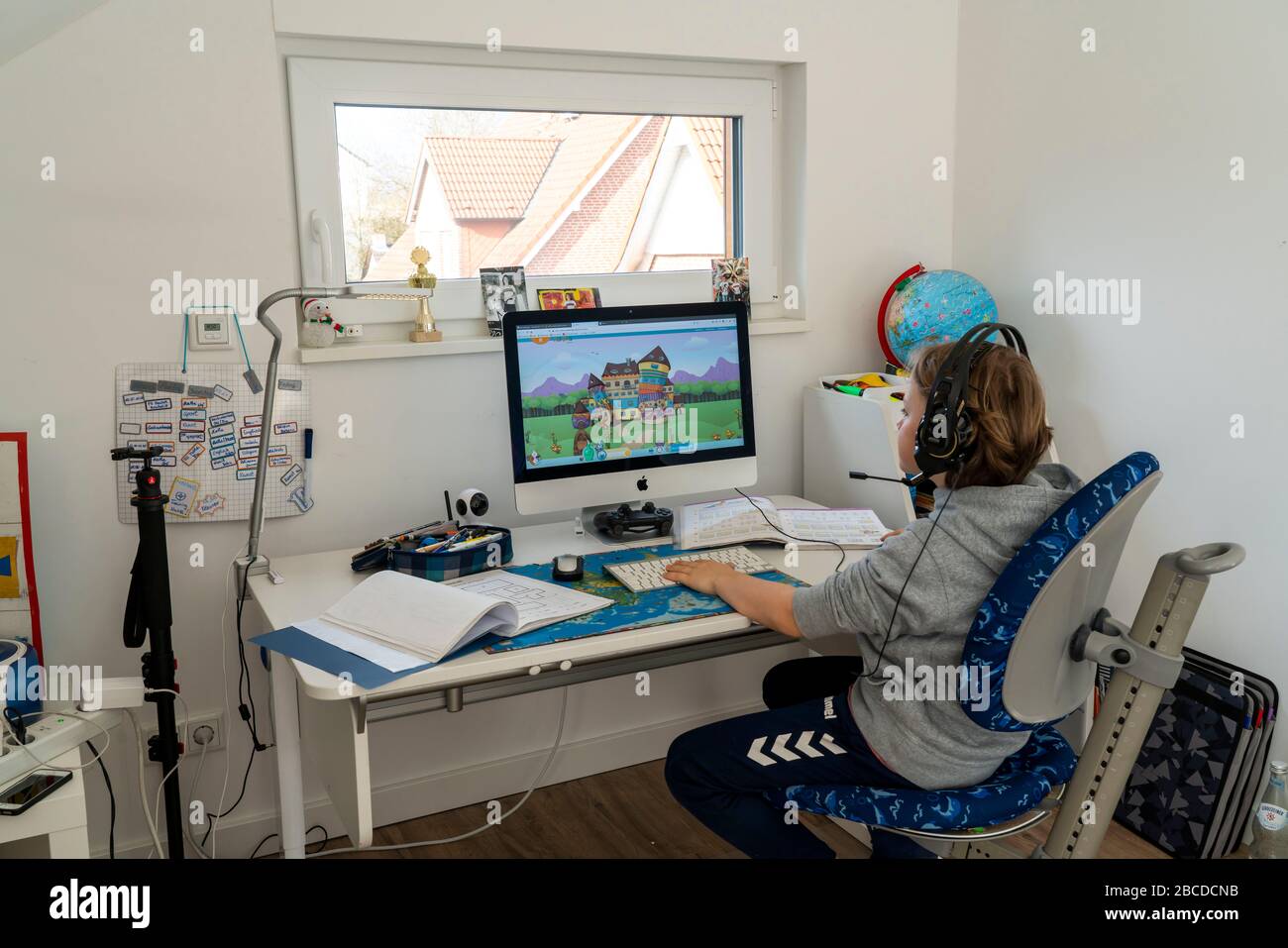 Worksheets for teachers hi-res stock photography and images - Alamy