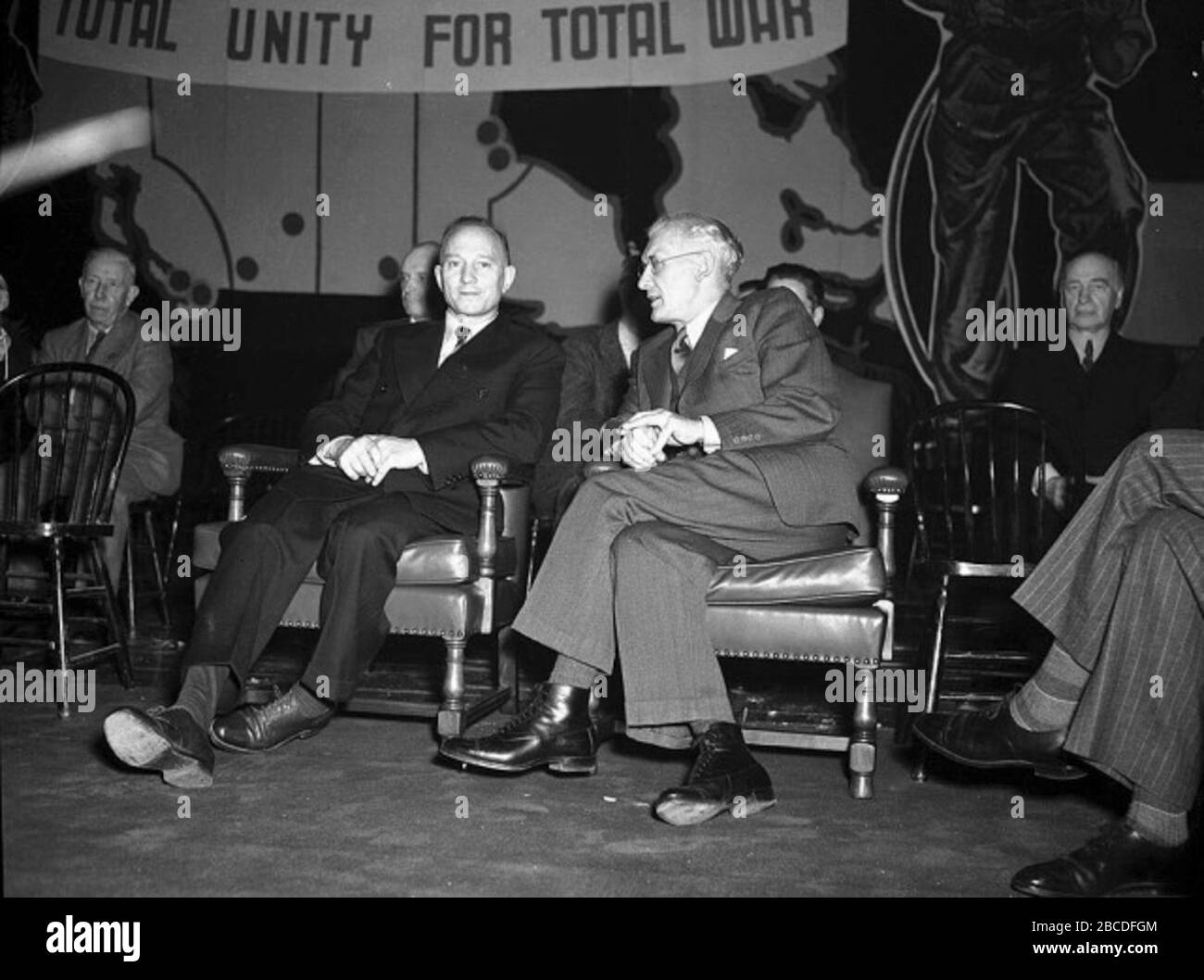 Toronto maple leaf gardens Black and White Stock Photos & Images - Alamy