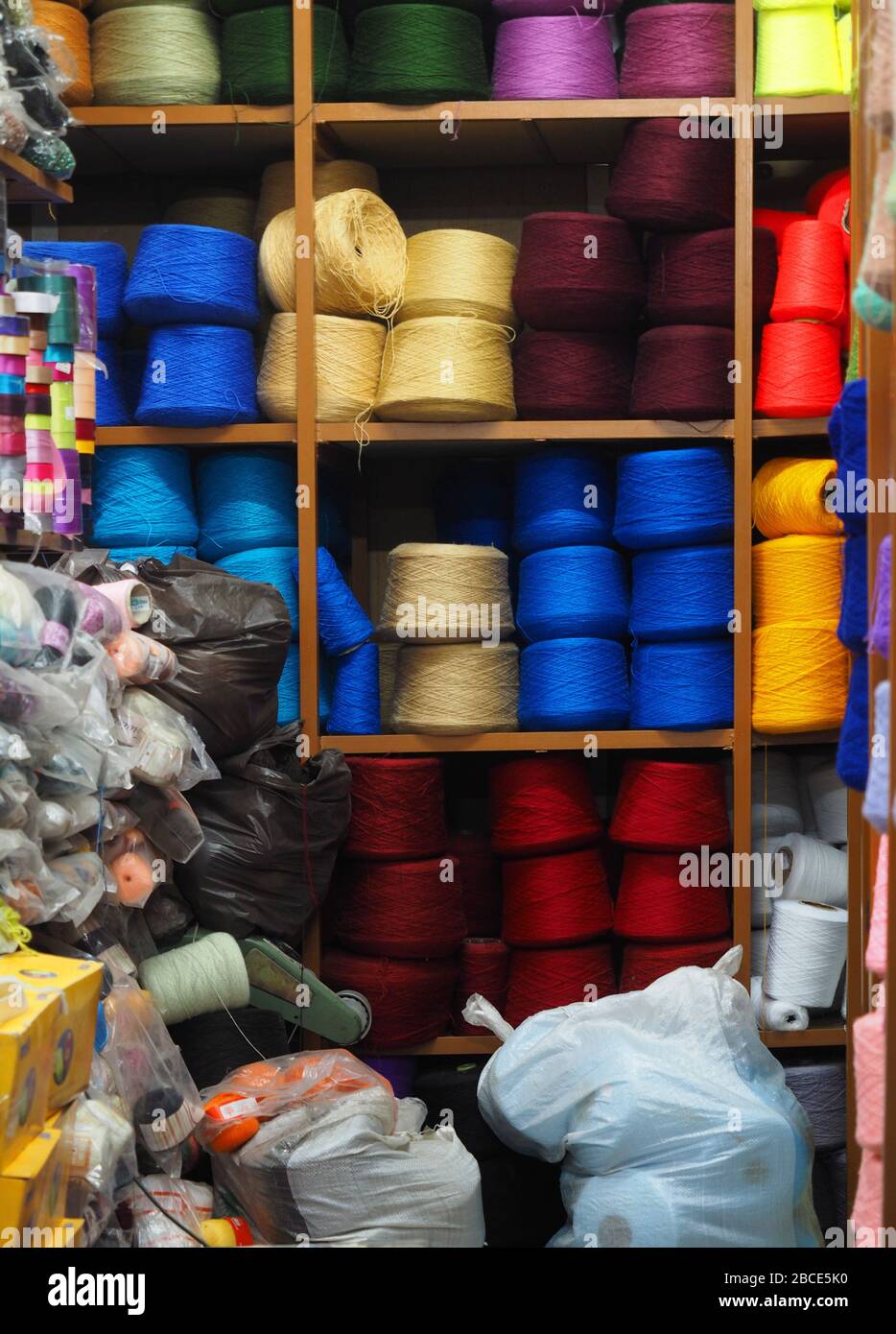 Tissue market hi-res stock photography and images - Alamy