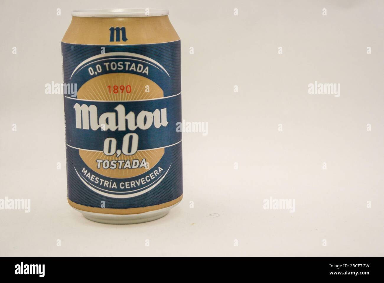tin of beer Stock Photo - Alamy