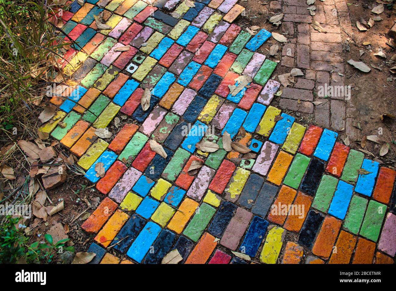 Amazing beautiful ceramic patterns, motifs rich in wonderful colors and ...