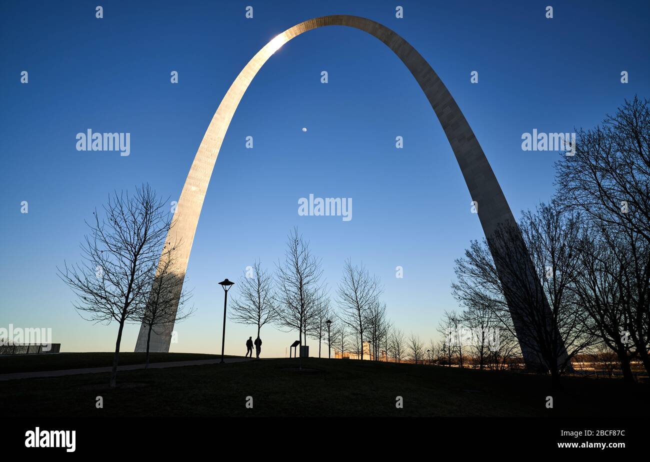 St louis gateway arch 2020 hi-res stock photography and images - Alamy