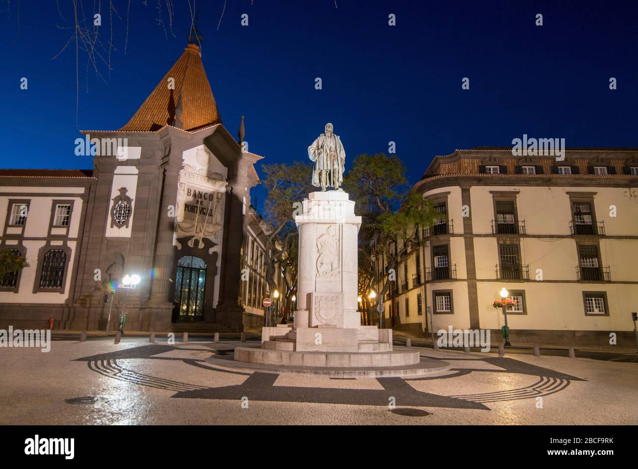 the monument of joao goncalves zarco in front of the Banco de Portugal ...