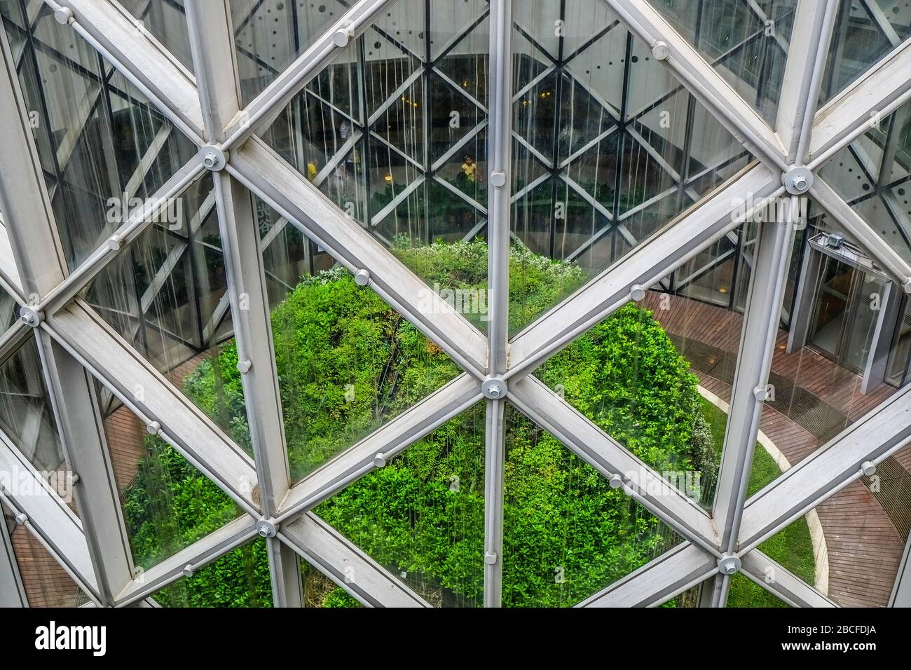 steel structure of contemporary architecture Stock Photo - Alamy