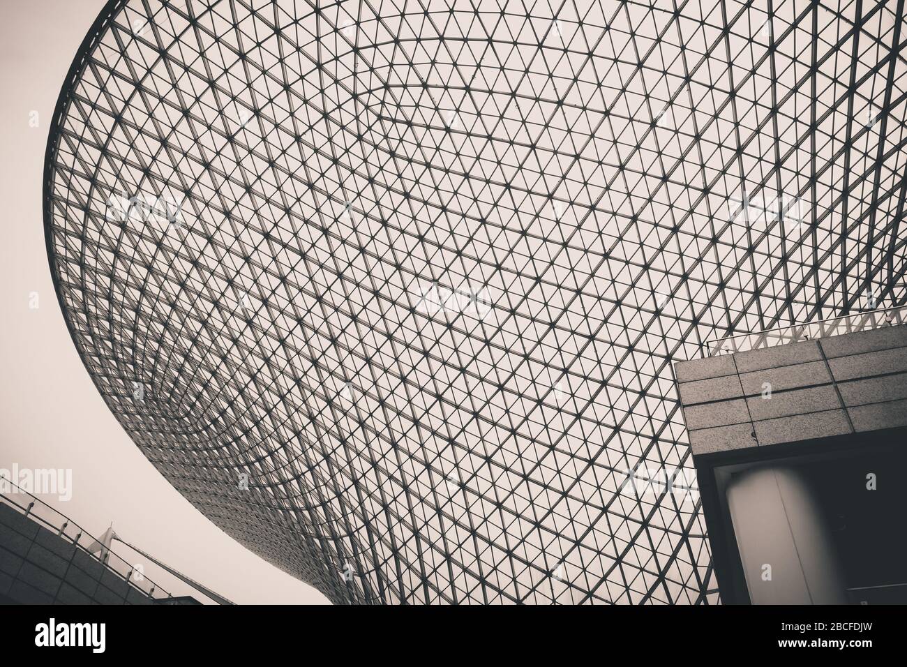 steel structure of contemporary architecture Stock Photo - Alamy
