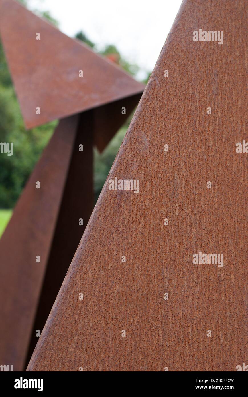 Druids Sculpture by Charlie Mallon Foundry Sculpt at Kew Sculpture ...