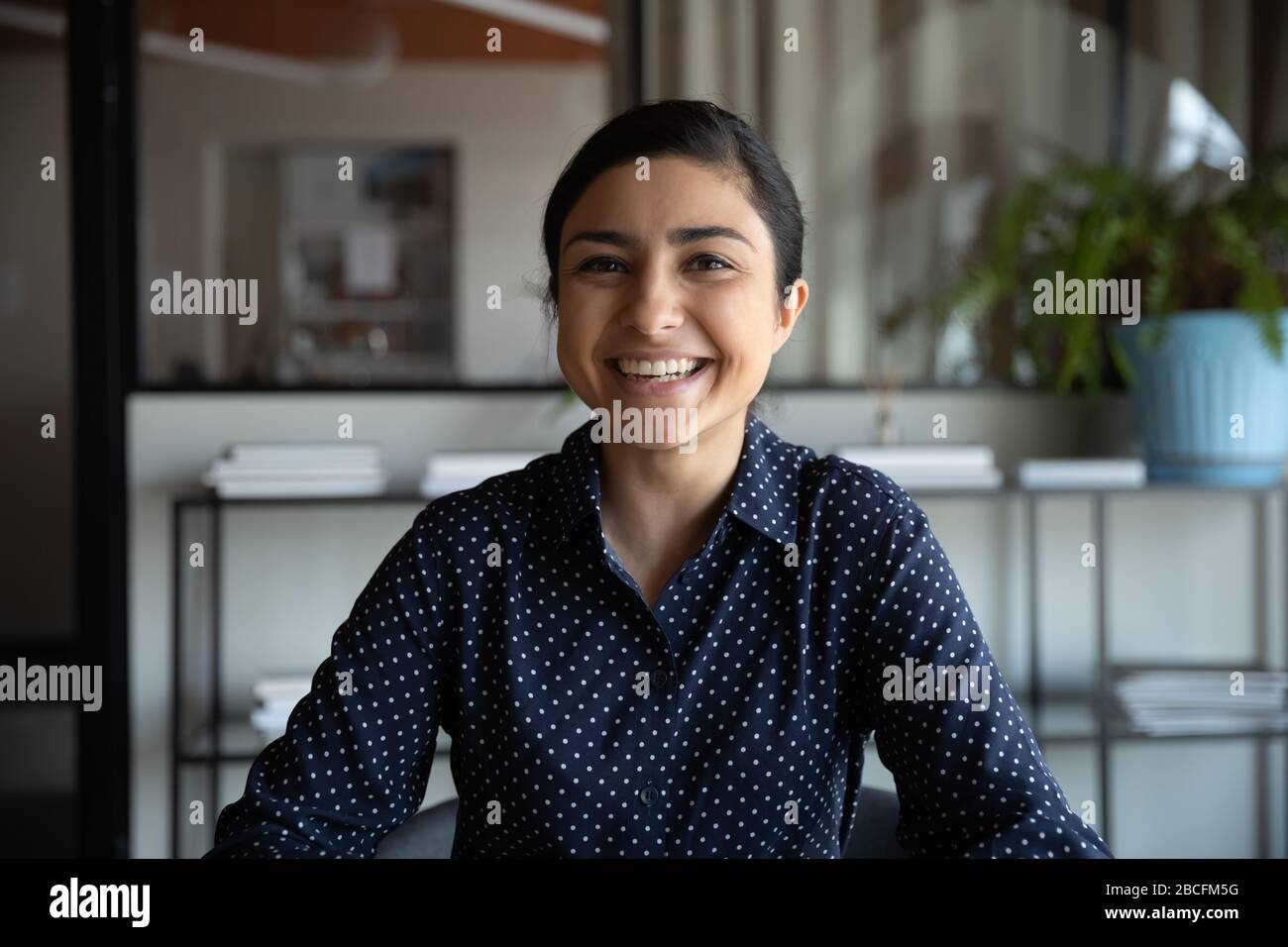 Happy excited indian hindu hi-res stock photography and images - Alamy