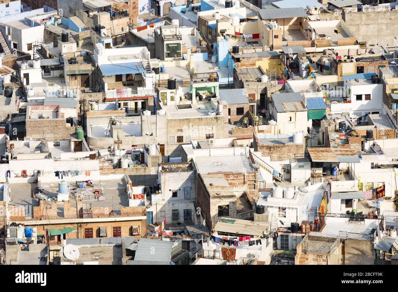 India overpopulation hi-res stock photography and images - Alamy