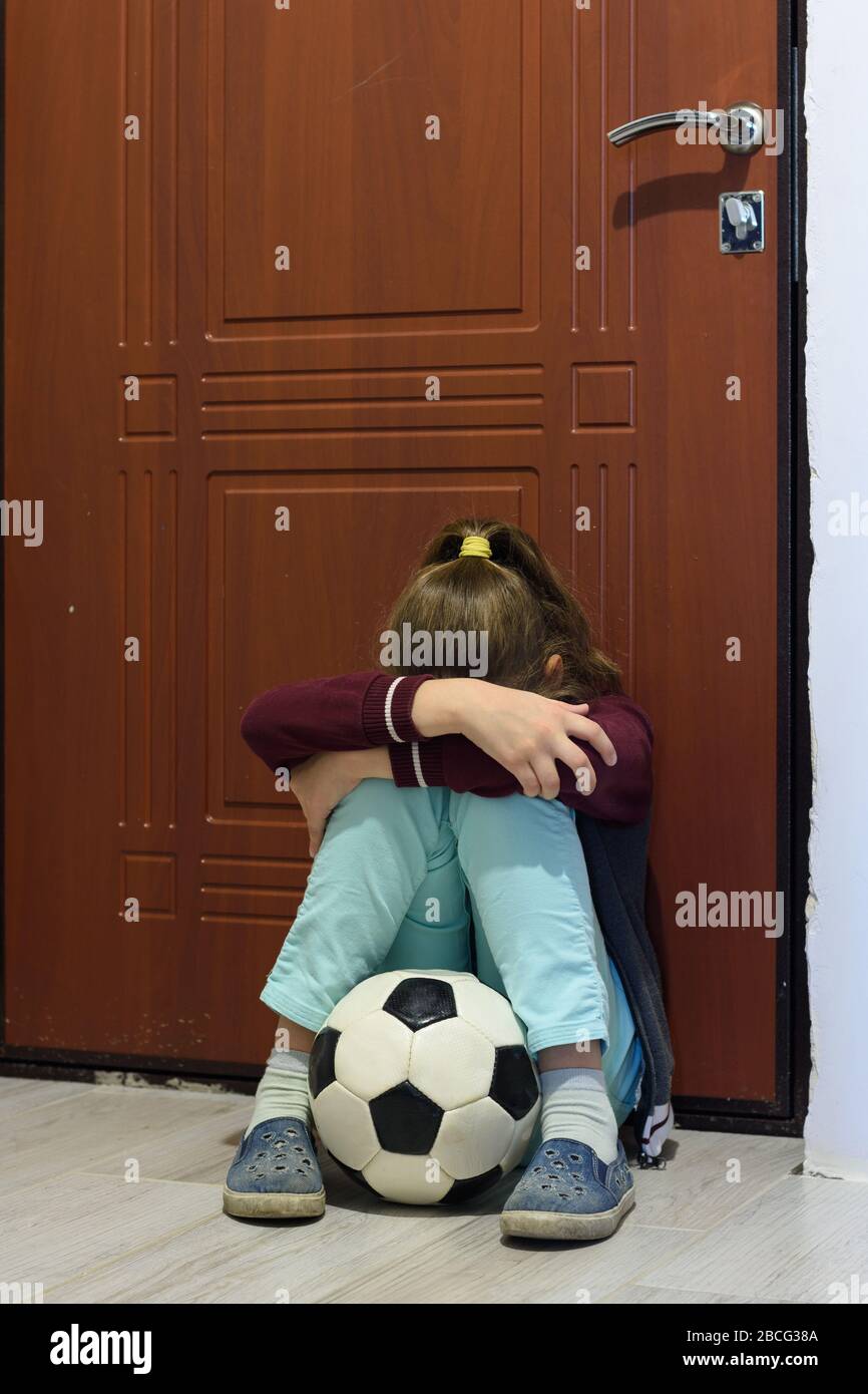 Child crying ball hi-res stock photography and images - Alamy