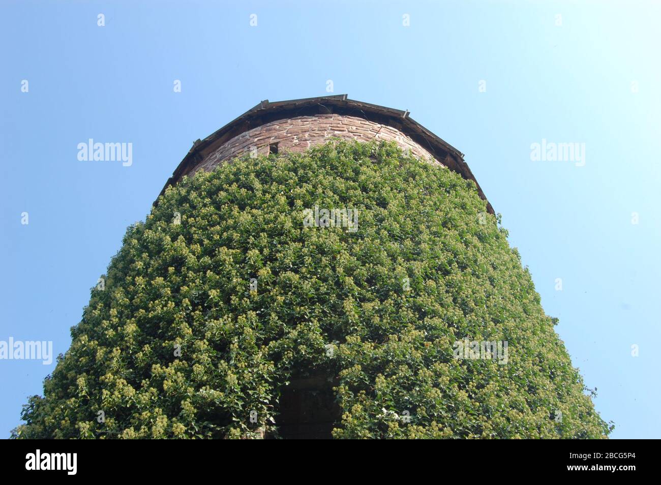 Medieval watch tower hi-res stock photography and images - Alamy